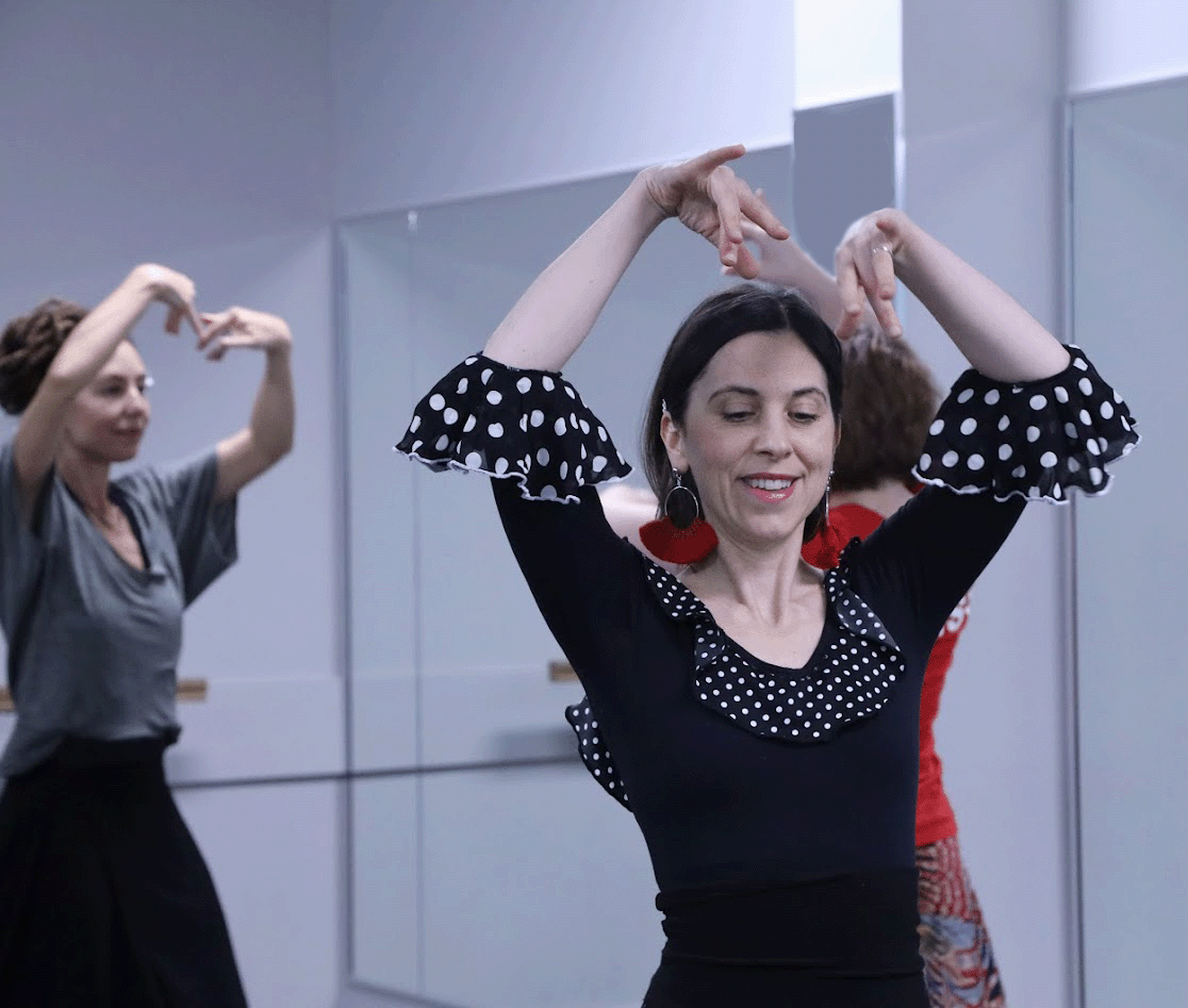 Free mini video tutorials for beginner flamenco dance students